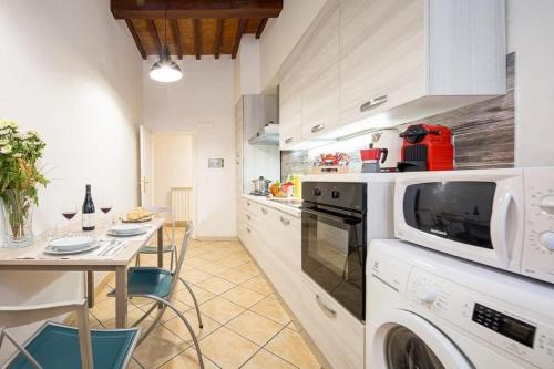 Santa Rosa Apartment - Oltrarno - Florencia