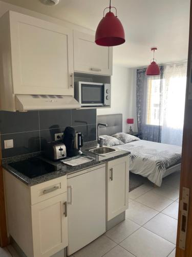 Studio A 300 M De La Gare De Mantes-la-jolie - Mantes-la-Jolie
