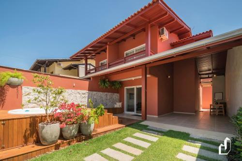 Casa Com 02 Dormitorios E Jacuzzi Aquecida - Bombinhas