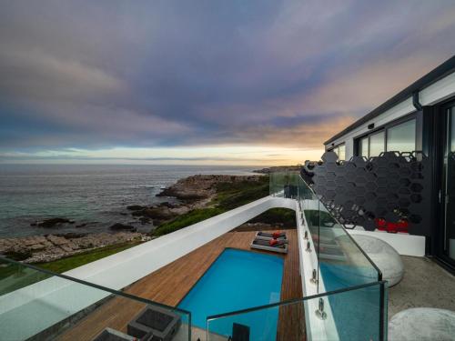 11 Best Hotels in Hermanus, South Africa