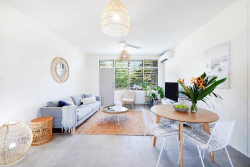 'Botanica Hermosa' Enjoy The Best Of Nightcliff - Darwin
