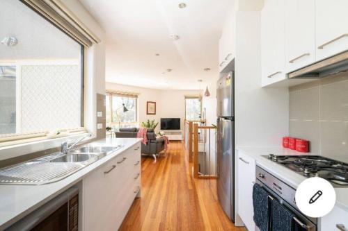 Design/bright/cosy Townhouse Between Airport &City - Moreland City