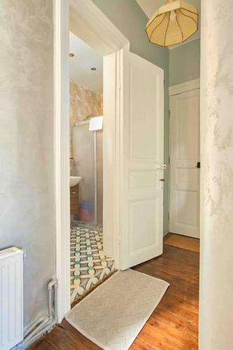 From €31 - Modern&Old Style Flat in the Center of Cihangir, Istanbul