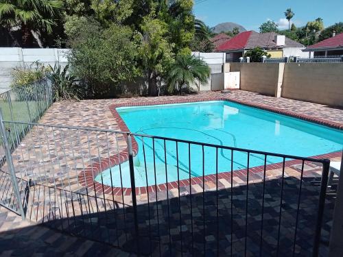 10 On Fairview B&b - Paarl