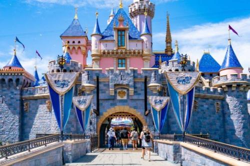 Lovely 2br/2ba!5min To Disney! Angelstadium! Hondacenter. - Honda Center