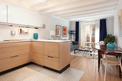 Click&flat Stylish Torrijos - Barcelona