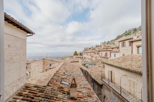 Sotto Gli Affreschi Del 1800 Con Colazione Inclusa - Assisi