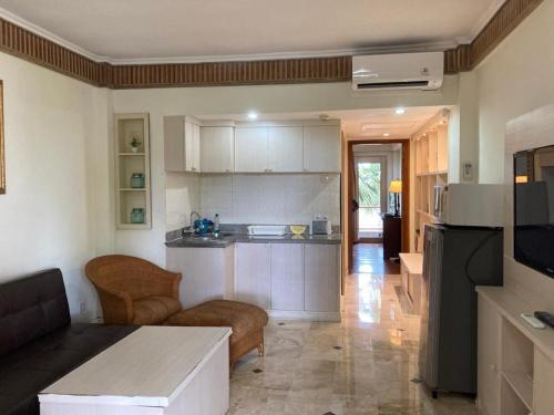 Coastal Suite At Jayakarta Residence - Seminyak
