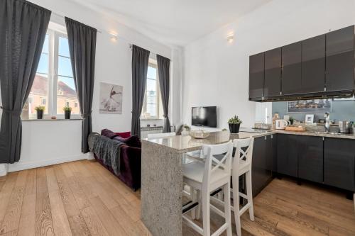 Historic Apartment In The Heart Of Warsaw - Warschau