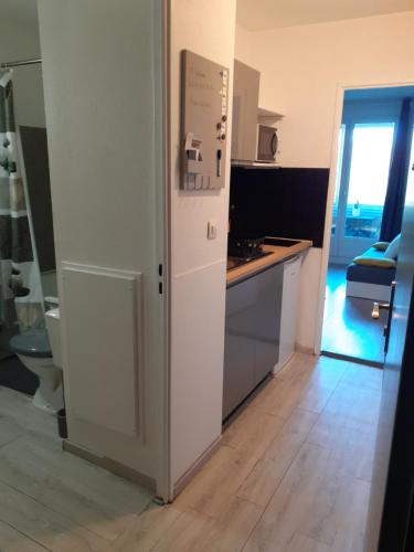 Studio Balcon Proche Hypercentre De Narbonne - Narbona