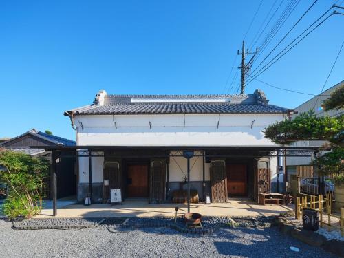 Warehouse Shimagen -古民家 島源- - 潮來市