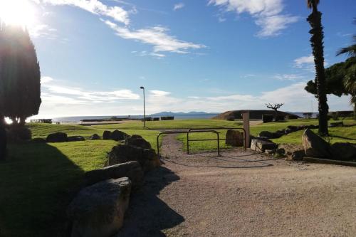 Very Cosy Apartment At 200 M From The Beaches - La Londe-les-Maures