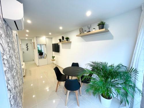 Grand Studio En Centre Ville Et A 50 Metres Du Port, Climatise - Mauguio