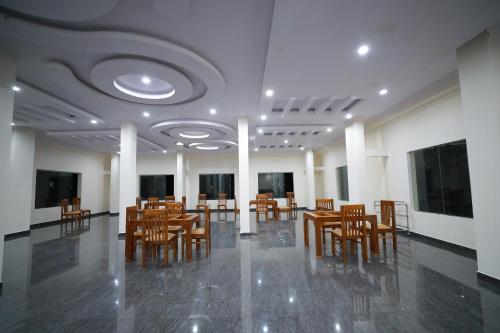 10 Top Hotels in Coorg | Places to Stay w/ 24/7 Friendly Customer Service