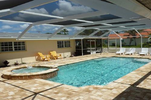 Beach Resort In Cape Coral - Cape Coral, FL