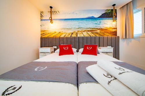 Ponderosa 615, Las Americas, One Bedroom Apartment With Large Terrace And Ocean View, Next To Siam P - Costa Adeje