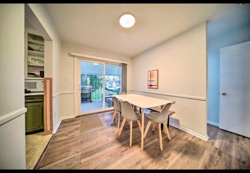 Modern Home • Family Friendly • Grill • Fireplace - Erie, PA