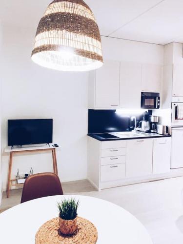 New Studio Cherry Near Helsinki Airport In Kivisto - Vantaa