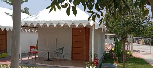 GK Hill View Resort in Bangalore, India - reviews, prices | Planet of ...