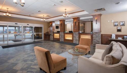 Pomeroy Hotel Fort St. John in Fort Saint John from $119