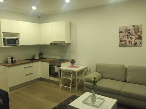 New Apartment - 10 Min Downtown - Vienna