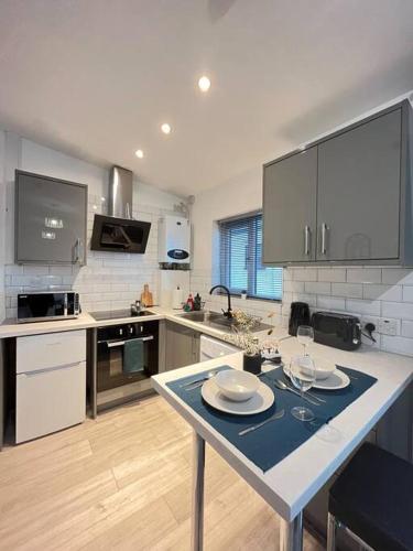 New Studio Apt Central》private》 Free Parking》wifi - Stockport