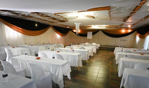 Bhuba Holiday Resort - Louis Trichardt, South Africa - Updated 2026 ...
