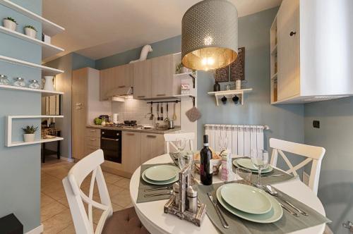 Two-bedroom Apartment Rise And Shine - San Siro