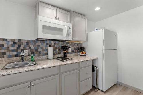 Extended Stay Gun Barrel City - Gun Barrel City