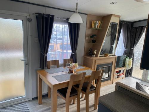 Luxury Holiday Home Happiness At Tattershall Lake# - Lincolnshire