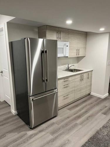 Cozy Private 1 Bedroom Basement Suite - Free Parking And Free Wifi - Winnipeg
