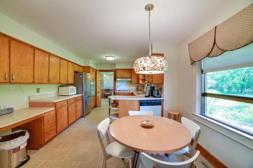 Fifties Beaufort Home W/ Patio, On Newport River! - Beaufort, NC