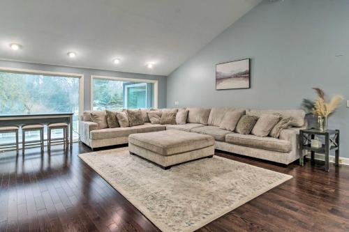Spacious Rochester Home W/ Heated Pool & Hot Tub! - Rochester, NY
