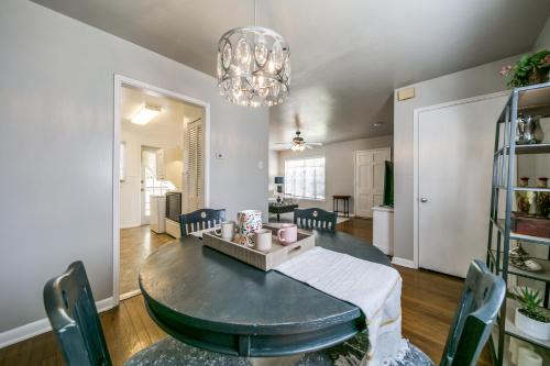 Historical Home In Iconic Alamo Heights - Sky View - Alamo Heights, TX