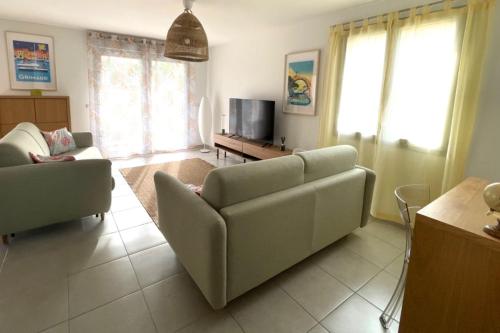 New House With All Comforts In Grimaud - Grimaud