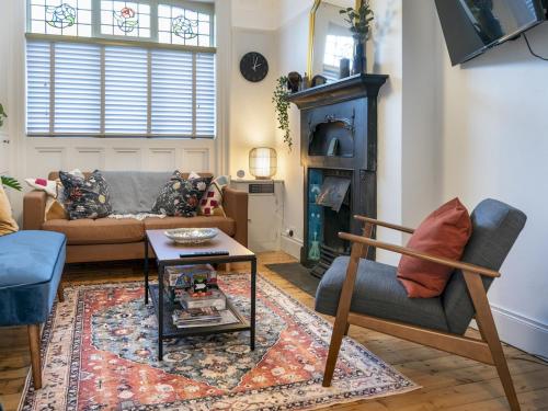 Pass The Keys Exquisite 3 Floor Townhouse Perfect Location - Belfast