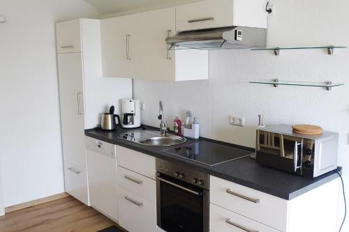 Cozy 3 Room Apartment - Bergisch Gladbach