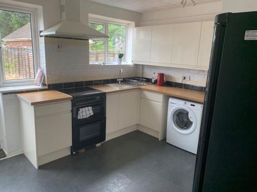 St Ives, King Bed Cosy Home, Parking, Fast Wi Fi - Bedfordshire