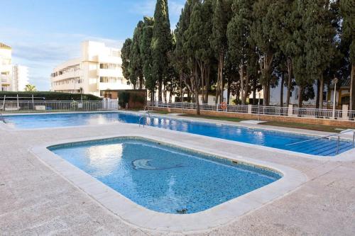 Enjoy La Carihuela Beach At 4 Min.terrace & Pool. - Benalmádena