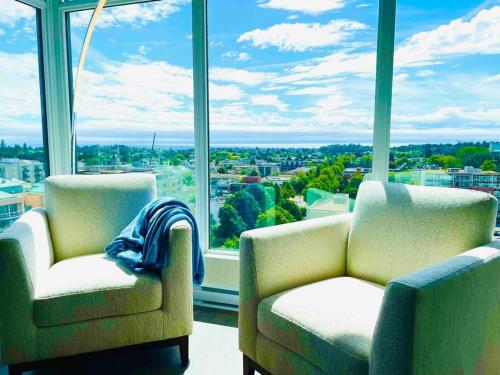 From $54pp - Luxury downtown 2bedroom condo with ocean views, Victoria