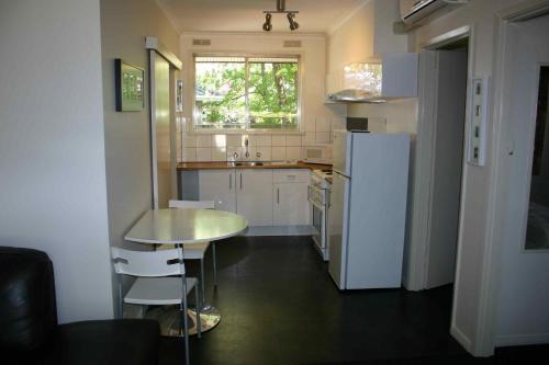 Ageri Holiday Unit - Bright
