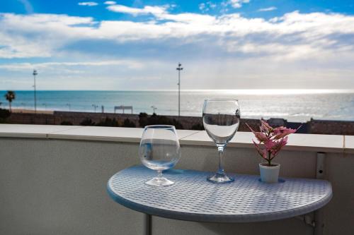 Poseidon Beach Apartment & Parking By Cadiz4rentals - Cádiz