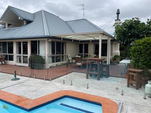 Summer Retreat - Blenheim Holiday Home - Blenheim