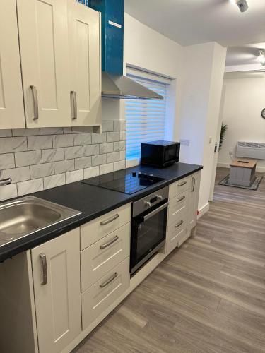 Flat In Luton Town Centre - Luton