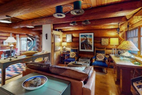 The Lodge In The Valley Of The Moon - Snoqualmie, WA