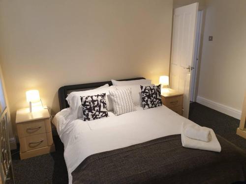 South Shield's Emerald 2 Bed Apartment - South Shields