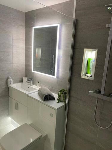 Stunning Refurbished 1 Bedroom, Harbour Apartment. - Ayr, UK