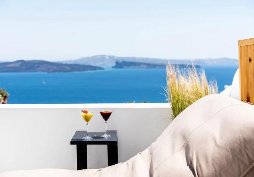 Amazing Santorini Villa Blue Horizon Villa 1 Bedroom Outdoor Plunge Pool And Caldera View Oia - Oia