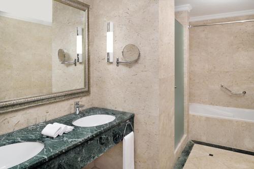 Dead Sea Marriott Resort & Spa in Sowayma, Jordan - 3000 reviews, price ...