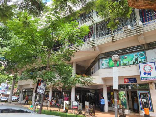 Lolo's 1bed Apt-best Location-2balconies - Harare